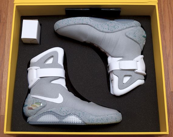 2011 Nike MAG 開箱文 by freshness - A Day Magazine