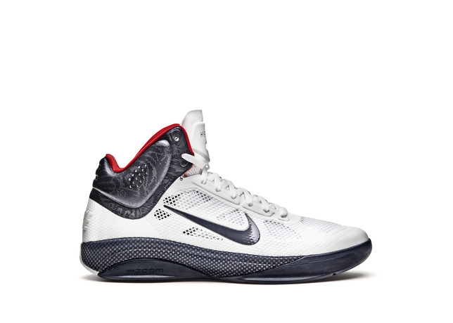 Nike 20 年經典籃球鞋回顧第十八回 — Nike Zoom Hyperfuse - A Day Magazine