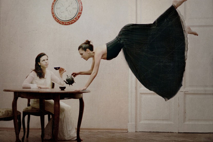 攝影特輯“Distorted Gravity”展現重力失真的唯美世界 - A Day Magazine