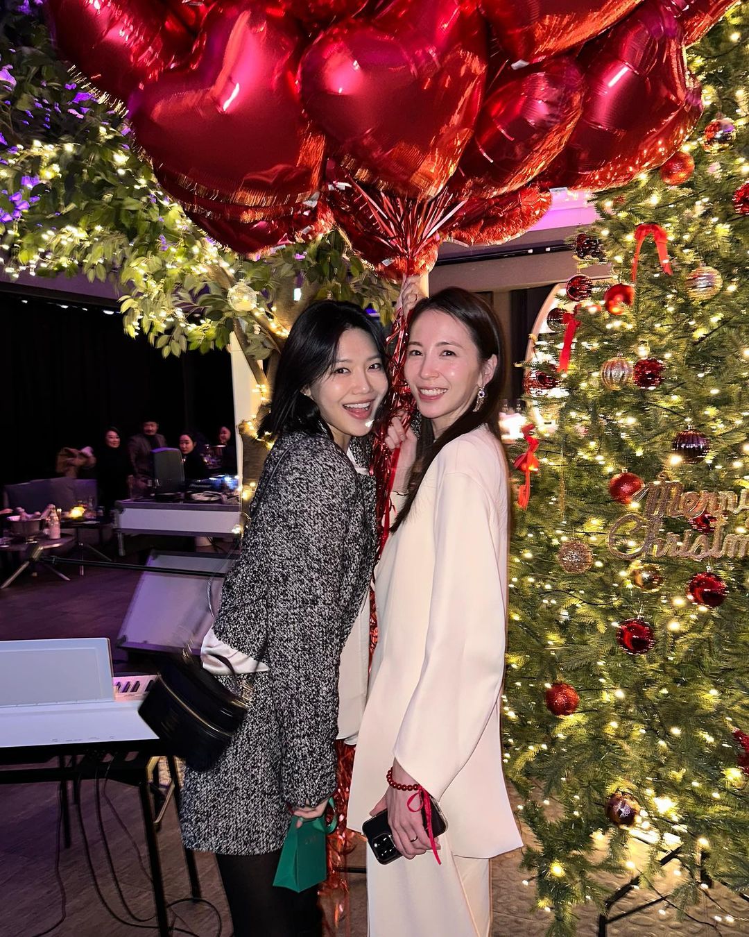 少女時代「後補成員」，還是國際品牌行銷人員：秀英出席好友婚禮，新娘身份原來大有來頭 - A Day Magazine