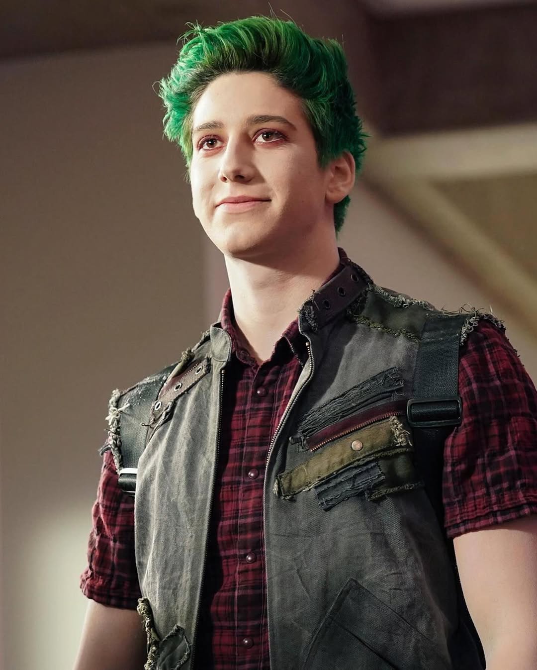 迪士尼《魔髮奇緣》電影神選角！Milo Manheim 是誰？為何被說是「真人版尤金」 - A Day Magazine